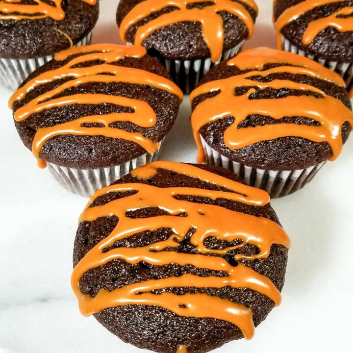 Easy Coffee Glaze - Camila Made