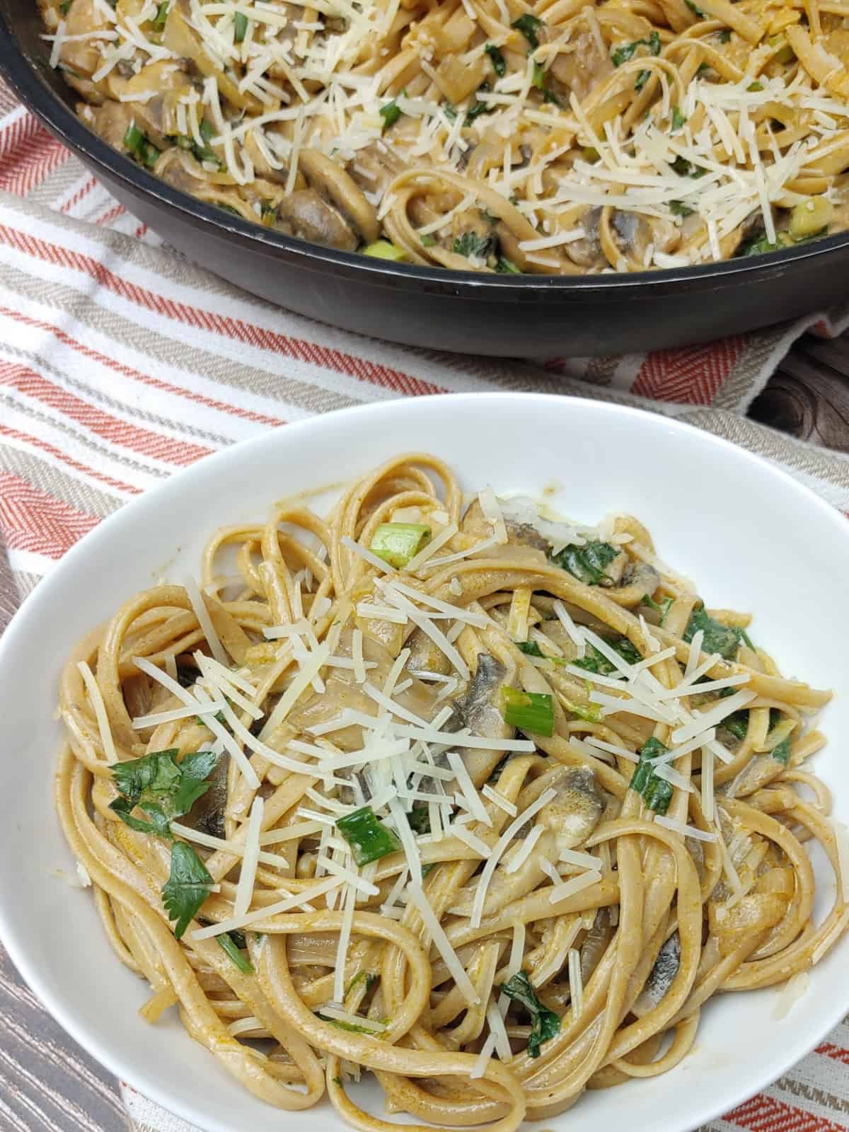 Creamy Pasta with Mushrooms and Caramelized Onions - Camila Made