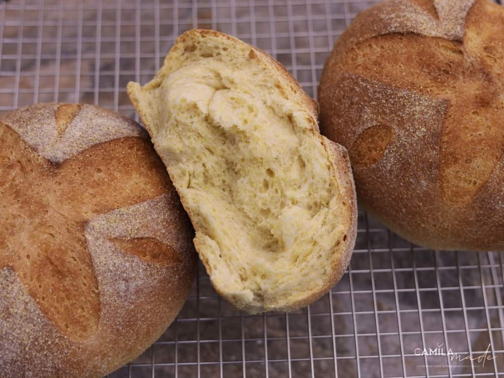 Bread With Cornmeal | Camila Made