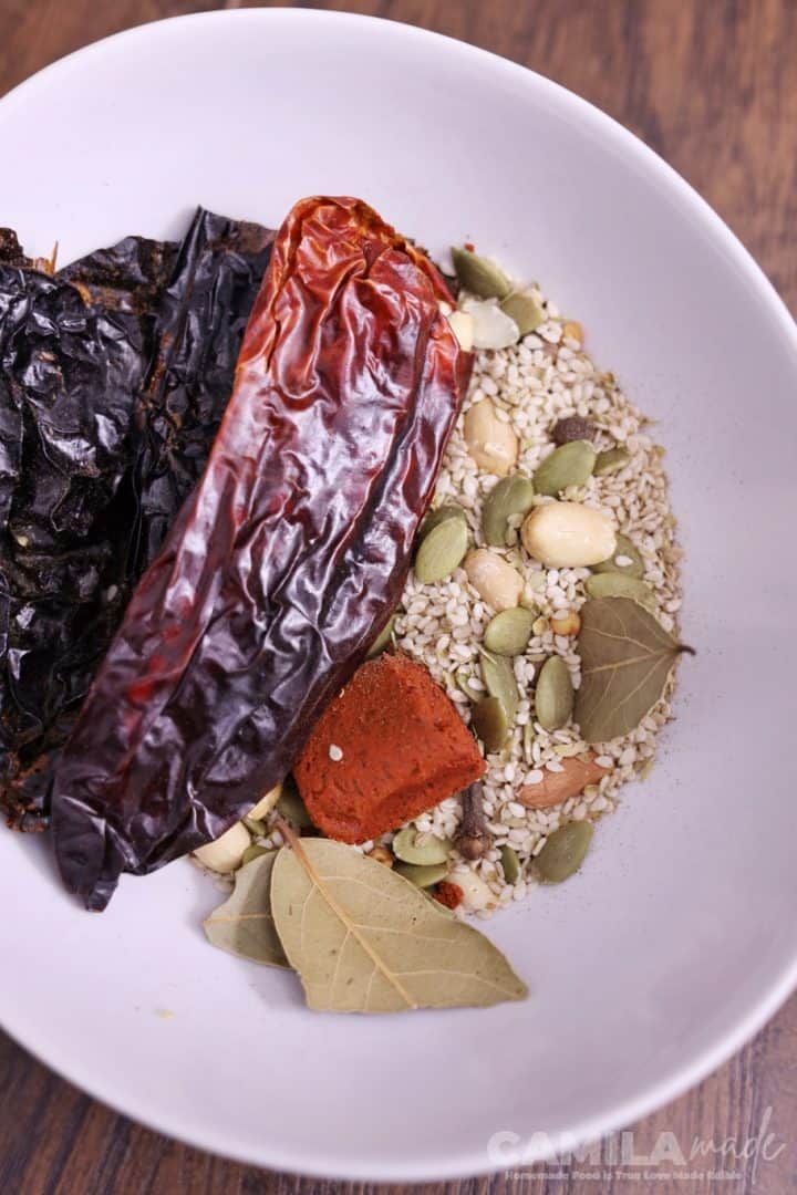 Relajo - Camila Made