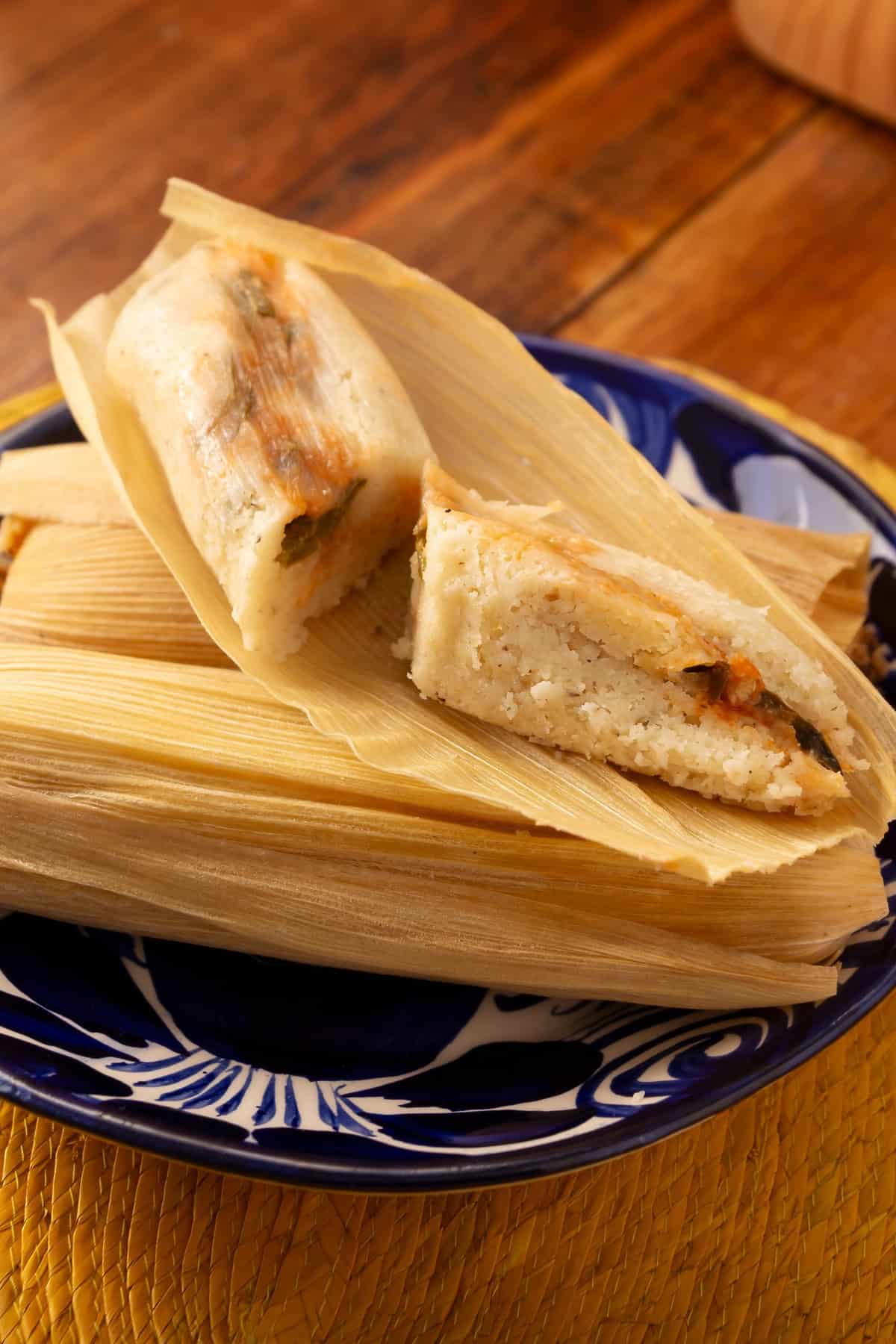 Tamales de Pollo en Salsa Roja - Camila Made